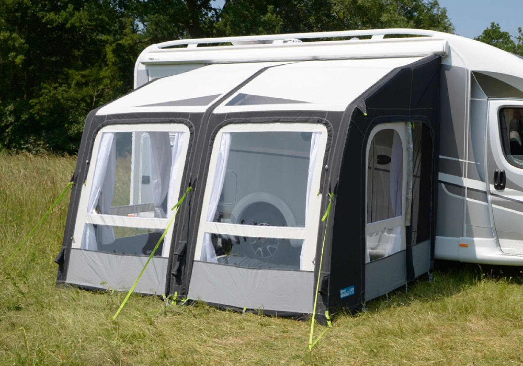 Kampa Motor Rally Air Pro 330 autocamper